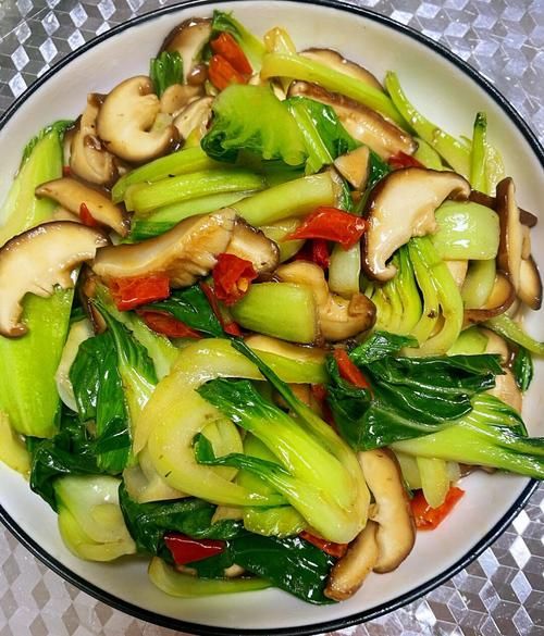 香菇炒上海青怎么做_香菇炒上海青用焯水吗-第3张图片-山城妙识 香菇炒上海青怎么做_香菇炒上海青用焯水吗-第3张图片-山城妙识