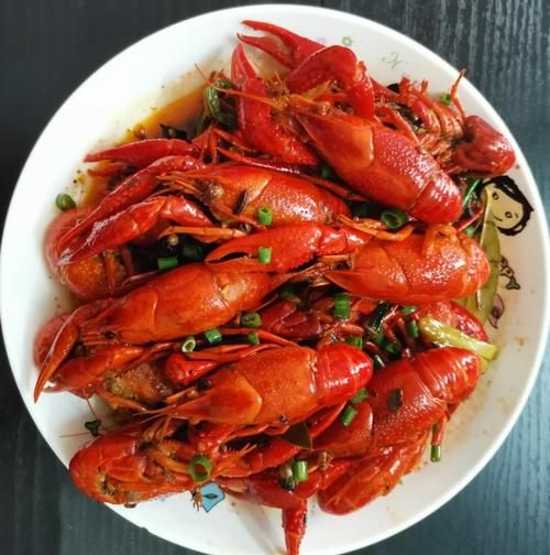 麻辣小龙虾怎么做简单又好吃_家庭版懒人做法-第1张图片-山城妙识