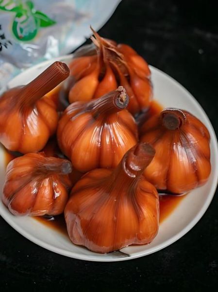 醋泡姜蒜的正确做法_醋泡姜蒜的功效与禁忌-第1张图片-山城妙识