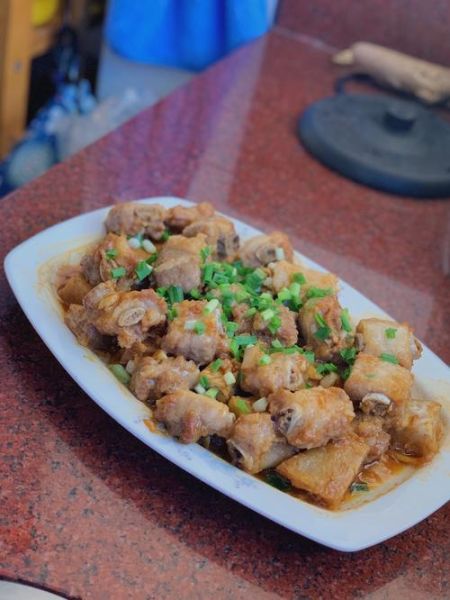 剁椒芋头蒸排骨怎么做_芋头蒸排骨用什么芋头-第3张图片-山城妙识 剁椒芋头蒸排骨怎么做_芋头蒸排骨用什么芋头-第3张图片-山城妙识