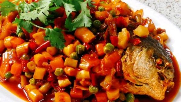 干烧鲳鱼怎么做_干烧鲳鱼用什么配料-第3张图片-山城妙识 干烧鲳鱼怎么做_干烧鲳鱼用什么配料-第3张图片-山城妙识