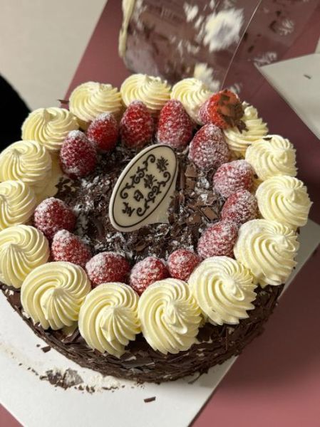 黑森林蛋糕多少钱一块_黑森林蛋糕8寸价格表-第1张图片-山城妙识 黑森林蛋糕多少钱一块_黑森林蛋糕8寸价格表-第1张图片-山城妙识