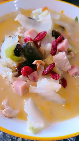 咸鸭蛋上汤娃娃菜怎么做_咸蛋黄汤底秘诀-第1张图片-山城妙识 咸鸭蛋上汤娃娃菜怎么做_咸蛋黄汤底秘诀-第1张图片-山城妙识