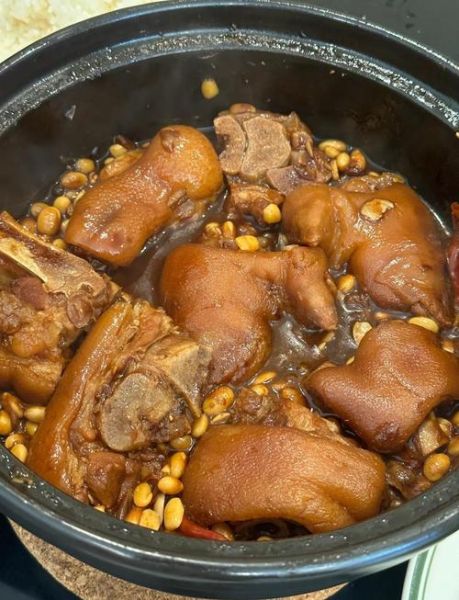 猪爪黄豆怎么炖才软糯_猪爪黄豆汤的做法窍门-第2张图片-山城妙识 猪爪黄豆怎么炖才软糯_猪爪黄豆汤的做法窍门-第2张图片-山城妙识