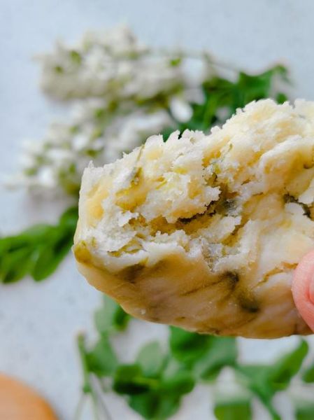 洋槐花窝窝头怎么做_洋槐花窝窝头蒸多久-第2张图片-山城妙识 洋槐花窝窝头怎么做_洋槐花窝窝头蒸多久-第2张图片-山城妙识