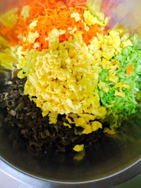 红萝卜饺子馅怎么调好吃_红萝卜饺子馅家常做法-第1张图片-山城妙识