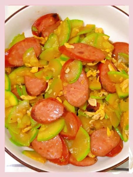 西葫芦炒火腿怎么做_西葫芦炒火腿要焯水吗-第2张图片-山城妙识 西葫芦炒火腿怎么做_西葫芦炒火腿要焯水吗-第2张图片-山城妙识