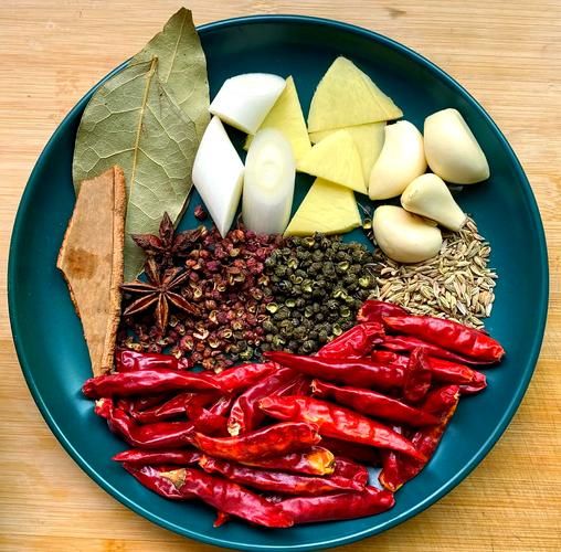 香辣小龙虾怎么做_香辣小龙虾的做法详细步骤-第2张图片-山城妙识 香辣小龙虾怎么做_香辣小龙虾的做法详细步骤-第2张图片-山城妙识