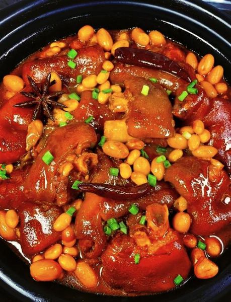 花生猪脚汤的功效与禁忌_花生猪脚汤孕妇可以喝吗-第2张图片-山城妙识