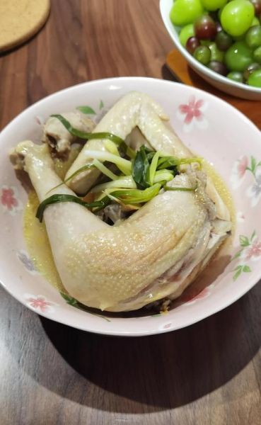 清蒸童子鸡怎么做才嫩_蒸多久口感最佳-第3张图片-山城妙识 清蒸童子鸡怎么做才嫩_蒸多久口感最佳-第3张图片-山城妙识