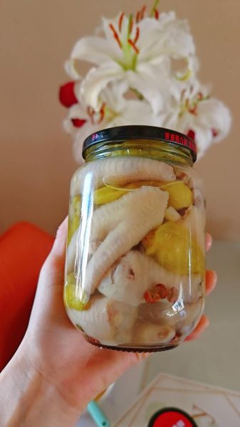 野山椒泡凤爪怎么做_野山椒泡凤爪保存多久-第2张图片-山城妙识 野山椒泡凤爪怎么做_野山椒泡凤爪保存多久-第2张图片-山城妙识