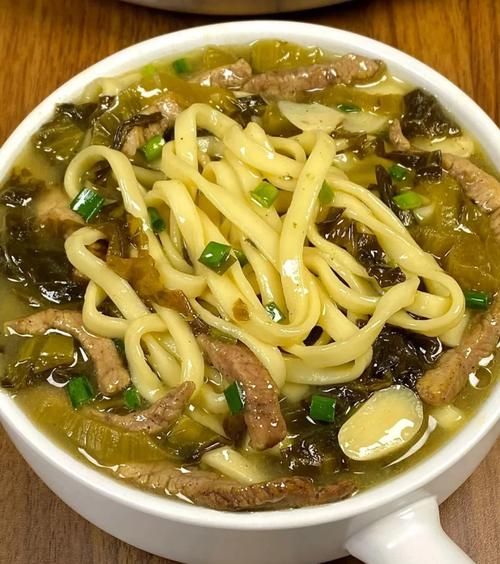 雪菜肉丝面怎么做_雪菜肉丝面热量高吗-第1张图片-山城妙识 雪菜肉丝面怎么做_雪菜肉丝面热量高吗-第1张图片-山城妙识