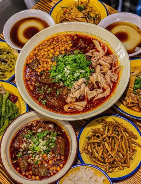 肥肠血旺怎么做好吃_肥肠血旺的做法窍门-第2张图片-山城妙识