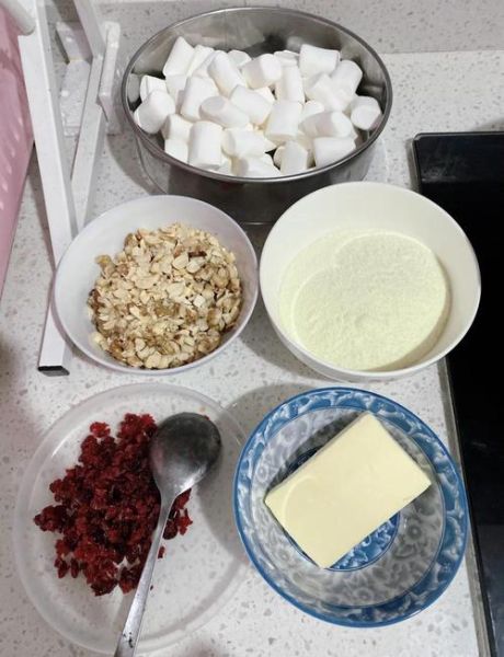 牛轧糖做法视频_牛轧糖怎么做不硬-第1张图片-山城妙识 牛轧糖做法视频_牛轧糖怎么做不硬-第1张图片-山城妙识