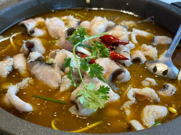 正宗石锅鱼图片_石锅鱼用什么鱼最好吃-第1张图片-山城妙识 正宗石锅鱼图片_石锅鱼用什么鱼最好吃-第1张图片-山城妙识