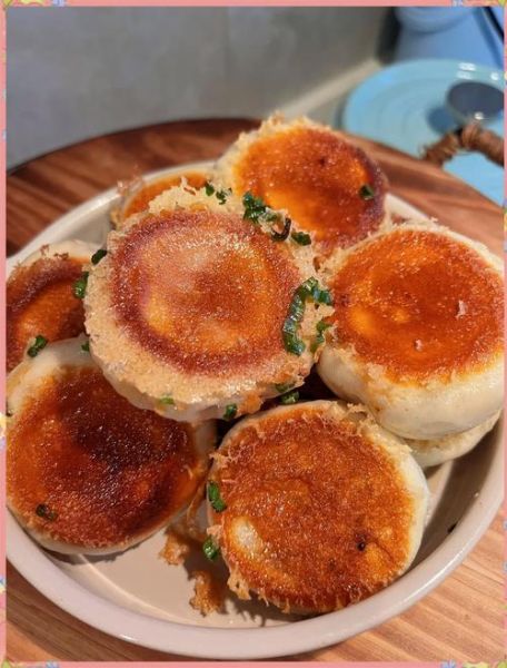 韭菜水煎包怎么做_韭菜水煎包的面皮配方-第3张图片-山城妙识