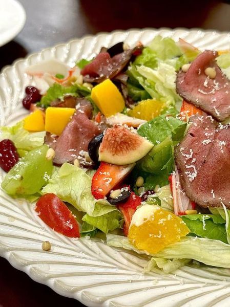 西餐沙拉蔬菜有哪些_怎么搭配才好吃-第1张图片-山城妙识 西餐沙拉蔬菜有哪些_怎么搭配才好吃-第1张图片-山城妙识