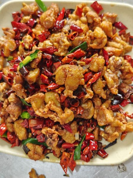 辣子鸡怎么炒才酥脆_辣子鸡腌制多久才入味-第3张图片-山城妙识