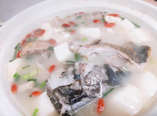 鱼头豆腐汤怎么做不腥_鱼头豆腐汤视频完整版-第1张图片-山城妙识 鱼头豆腐汤怎么做不腥_鱼头豆腐汤视频完整版-第1张图片-山城妙识