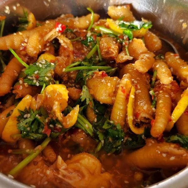 柠檬鸡爪怎么做_柠檬鸡爪的腌制技巧-第1张图片-山城妙识