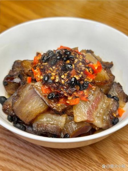 腊肉要煮了再炒吗_腊肉炒前要不要焯水-第1张图片-山城妙识