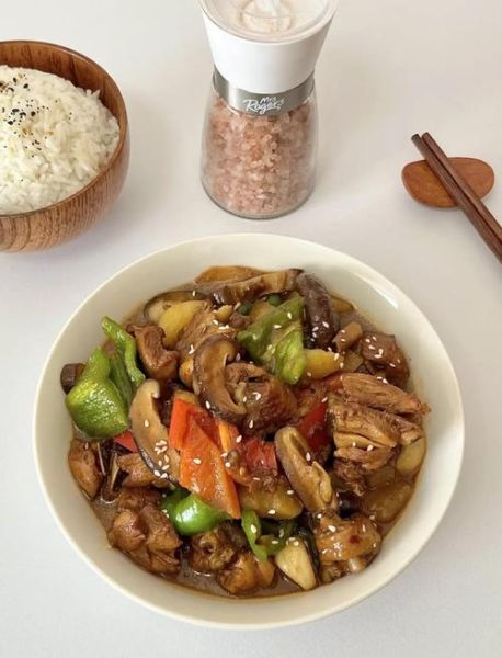 黄焖鸡怎么做最简单_黄焖鸡家常做法步骤-第2张图片-山城妙识 黄焖鸡怎么做最简单_黄焖鸡家常做法步骤-第2张图片-山城妙识