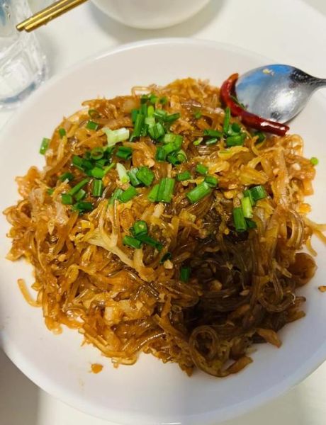 酸菜炒粉丝怎么做_酸菜炒粉丝用干粉丝还是湿粉丝-第1张图片-山城妙识