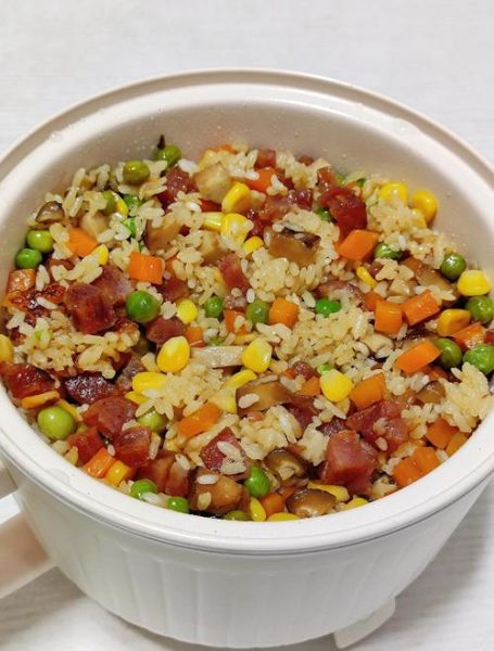 腊肠腊肉焖米饭怎么做_腊肠腊肉焖米饭好吃吗-第2张图片-山城妙识 腊肠腊肉焖米饭怎么做_腊肠腊肉焖米饭好吃吗-第2张图片-山城妙识