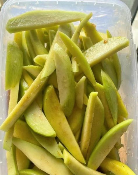 大青芒果怎么吃_青芒果不熟能吃吗-第1张图片-山城妙识 大青芒果怎么吃_青芒果不熟能吃吗-第1张图片-山城妙识