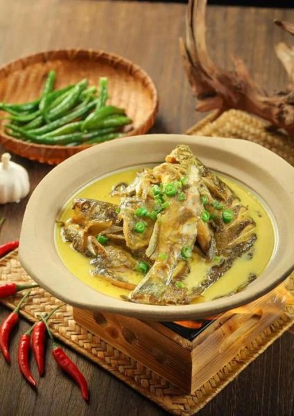 黄焖鱼正宗做法_黄焖鱼怎么做才入味-第1张图片-山城妙识 黄焖鱼正宗做法_黄焖鱼怎么做才入味-第1张图片-山城妙识