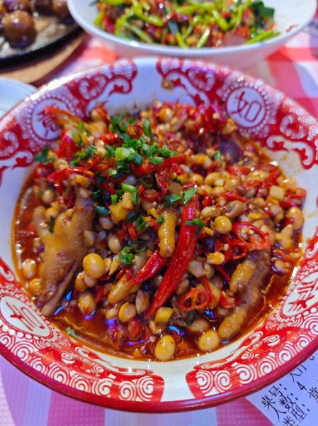 鸡爪和什么一起烧好吃_鸡爪烧什么配菜最香-第3张图片-山城妙识 鸡爪和什么一起烧好吃_鸡爪烧什么配菜最香-第3张图片-山城妙识