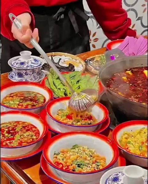 火锅油碟怎么调_火锅油碟怎么调好吃-第1张图片-山城妙识 火锅油碟怎么调_火锅油碟怎么调好吃-第1张图片-山城妙识