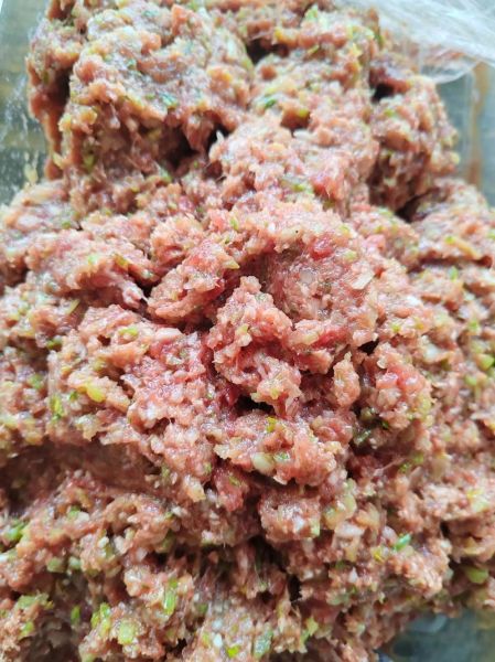 牛肉芹菜馅饺子怎么调馅_牛肉芹菜饺子馅要不要焯水-第3张图片-山城妙识 牛肉芹菜馅饺子怎么调馅_牛肉芹菜饺子馅要不要焯水-第3张图片-山城妙识