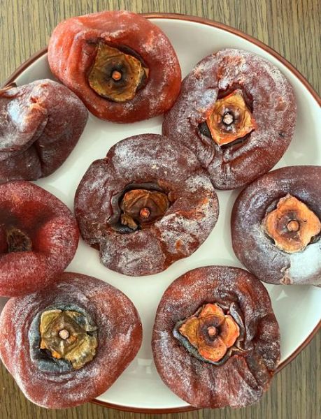 柿饼吃多了会怎么样_吃柿饼过量有什么症状-第1张图片-山城妙识 柿饼吃多了会怎么样_吃柿饼过量有什么症状-第1张图片-山城妙识