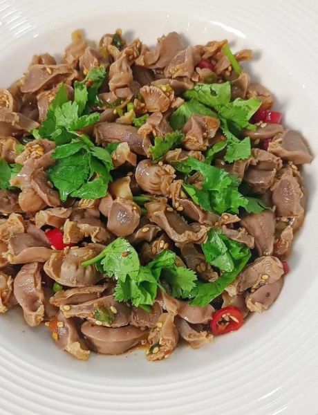 芹菜拌鸡胗怎么做_鸡胗焯水几分钟才脆-第2张图片-山城妙识