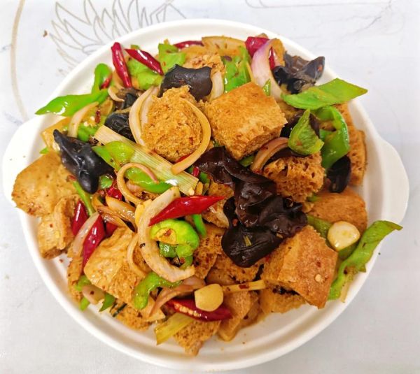 面筋块怎么炒好吃_家常面筋块炒法-第2张图片-山城妙识 面筋块怎么炒好吃_家常面筋块炒法-第2张图片-山城妙识