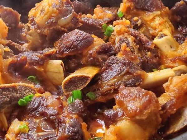 家常牛排骨怎么做_牛排骨炖多久才软烂-第1张图片-山城妙识