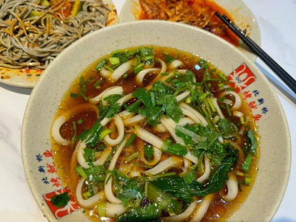 刀削面汤底香料配方_如何调出正宗骨汤-第2张图片-山城妙识 刀削面汤底香料配方_如何调出正宗骨汤-第2张图片-山城妙识