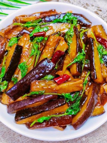 红烧茄子怎么烧好吃窍门_茄子不吸油又入味的秘诀-第1张图片-山城妙识 红烧茄子怎么烧好吃窍门_茄子不吸油又入味的秘诀-第1张图片-山城妙识