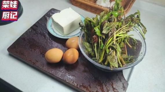 香椿炒豆腐怎么做_香椿炒豆腐用焯水吗-第2张图片-山城妙识 香椿炒豆腐怎么做_香椿炒豆腐用焯水吗-第2张图片-山城妙识