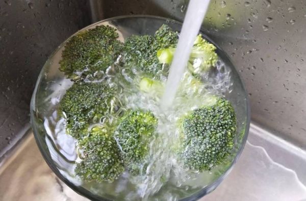 菜花怎么洗最干净_菜花清洗的正确方法-第3张图片-山城妙识 菜花怎么洗最干净_菜花清洗的正确方法-第3张图片-山城妙识