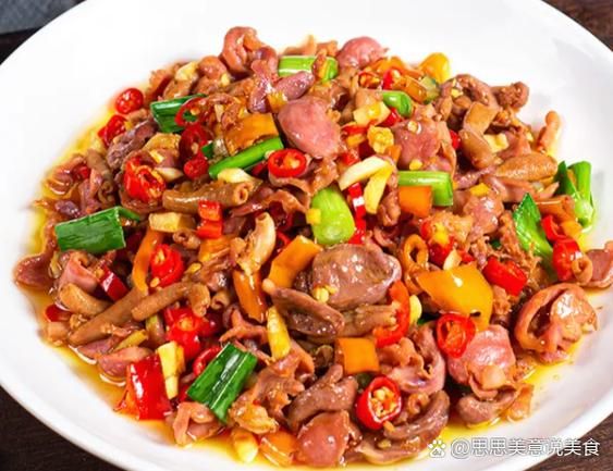 辣椒炒鸡杂怎么做_鸡杂去腥技巧-第1张图片-山城妙识 辣椒炒鸡杂怎么做_鸡杂去腥技巧-第1张图片-山城妙识