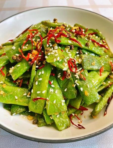 云豆角怎么炒好吃_云豆角的做法大全家常菜-第1张图片-山城妙识