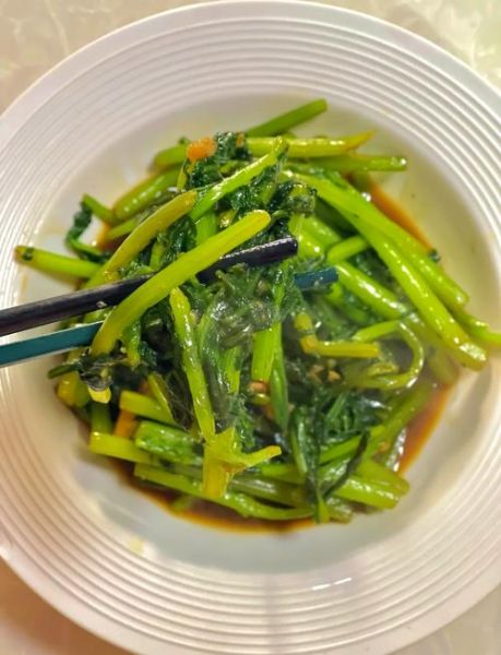 茼蒿和什么搭配炒着好吃_茼蒿炒什么最香-第2张图片-山城妙识 茼蒿和什么搭配炒着好吃_茼蒿炒什么最香-第2张图片-山城妙识