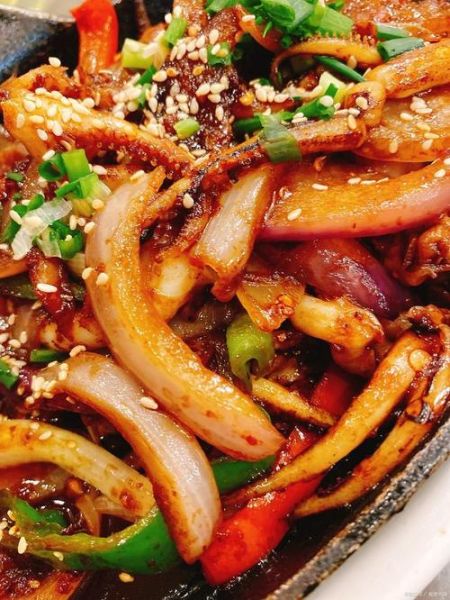 酱爆鱿鱼筒怎么做_酱爆鱿鱼筒家常做法-第2张图片-山城妙识