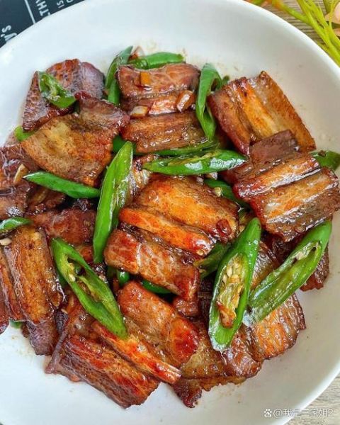 油焖尖椒怎么做_油焖尖椒家常做法-第2张图片-山城妙识 油焖尖椒怎么做_油焖尖椒家常做法-第2张图片-山城妙识