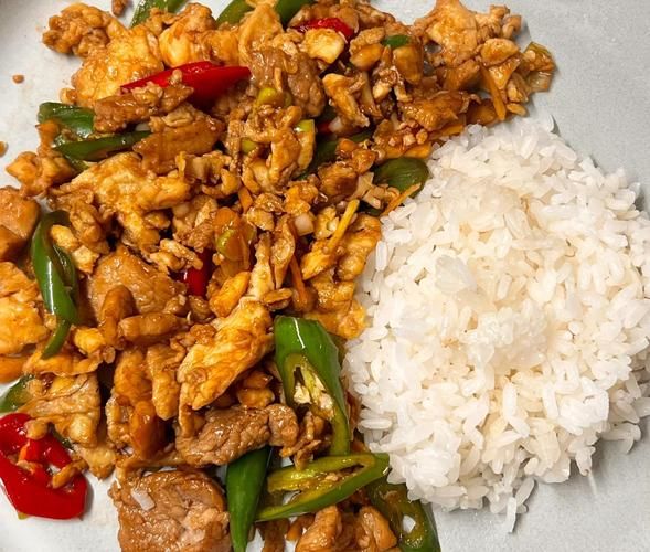 盖浇饭怎么做_家常盖浇饭做法视频-第1张图片-山城妙识