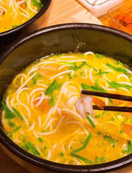 家常简易过桥米线怎么做_过桥米线汤底的秘诀-第2张图片-山城妙识 家常简易过桥米线怎么做_过桥米线汤底的秘诀-第2张图片-山城妙识