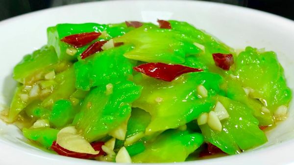 苦瓜怎么炒才不苦_苦瓜的正宗做法-第3张图片-山城妙识 苦瓜怎么炒才不苦_苦瓜的正宗做法-第3张图片-山城妙识