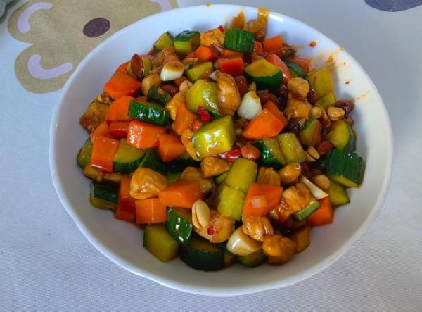 宫保鸡丁还是宫爆鸡丁_哪个才是正宗写法-第1张图片-山城妙识 宫保鸡丁还是宫爆鸡丁_哪个才是正宗写法-第1张图片-山城妙识